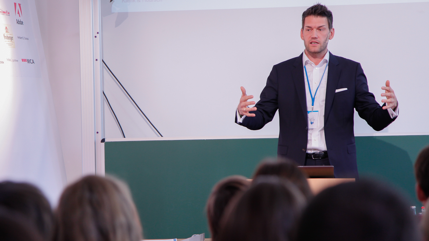 Social Media: „Eyes on your Instruments!“ - medienMITTWEIDA