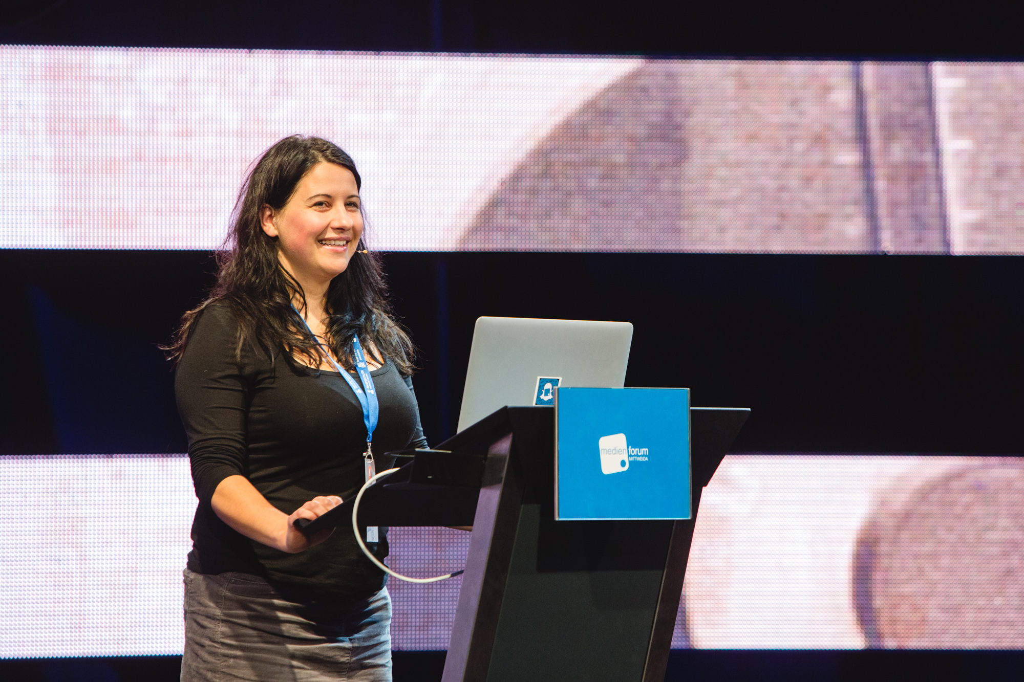 Emmy-Gewinnerin Henriette Lippold: "Man wächst daran oder man geht in ...